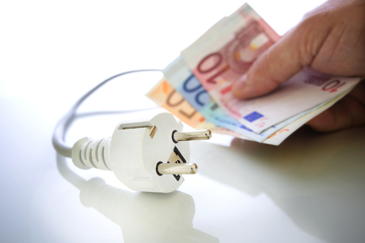Bollette Luce e Gas: Antitrust contro aumenti illeciti. Cosa cambia ora Bollette Luce e Gas: Antitrust contro aumenti illeciti. Cosa cambia ora